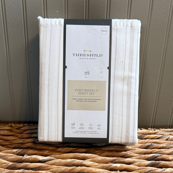Threshold | Bedding | Nwt Threshold 0 Cotton Cream Striped Performance ...